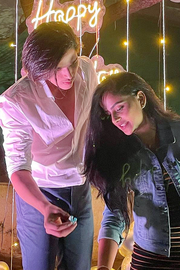 Baby Actress Vaishnavi Chaitanya's Brother Photos - Sakshi